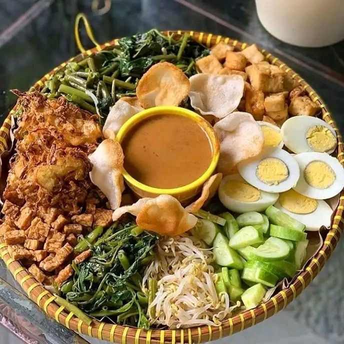 Menilik Perbedaan Menarik antara Pecel dan Lotek - Jateng Kita